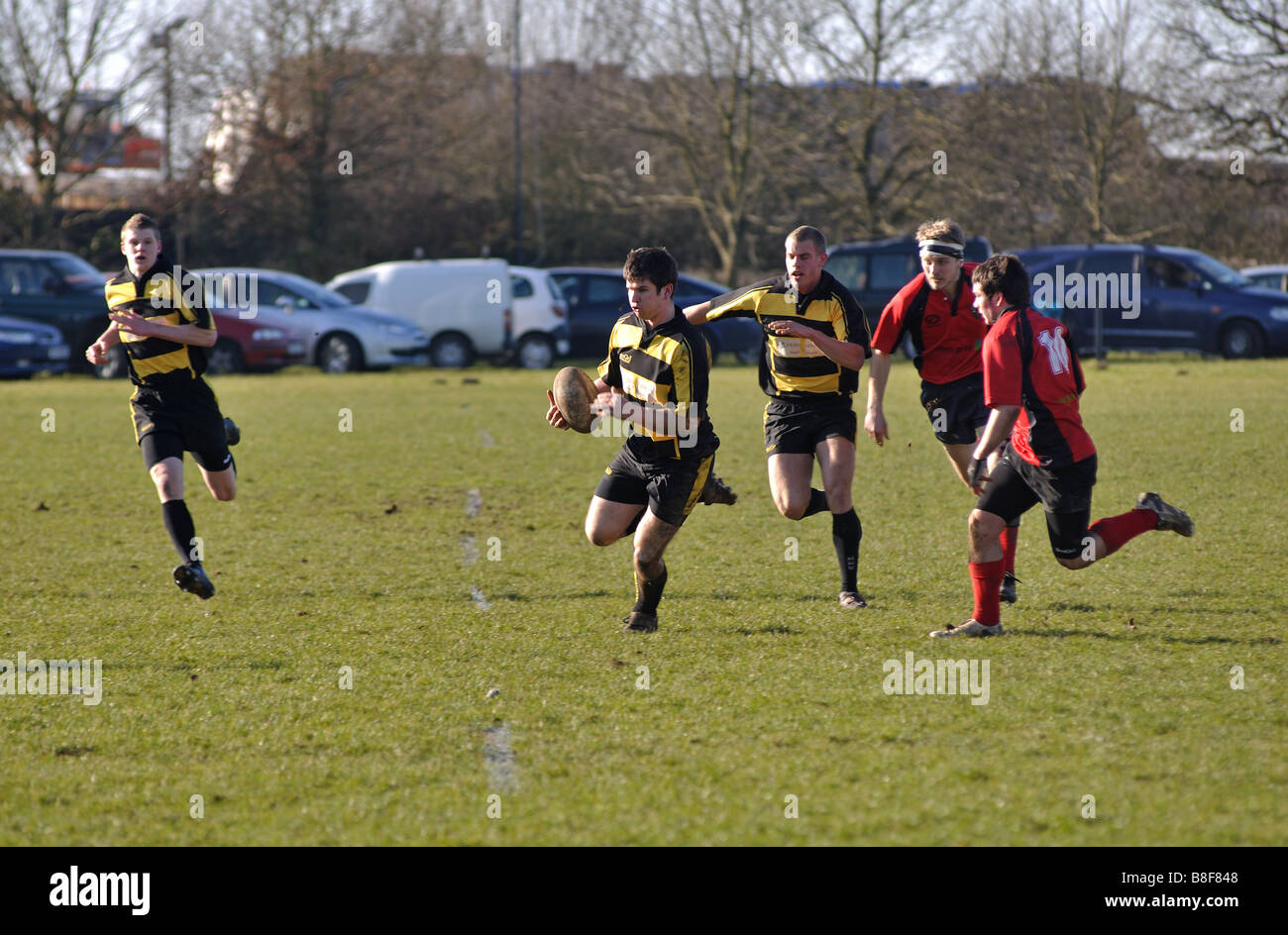 Running rugby player carrying hi-res stock photography and images - Alamy
