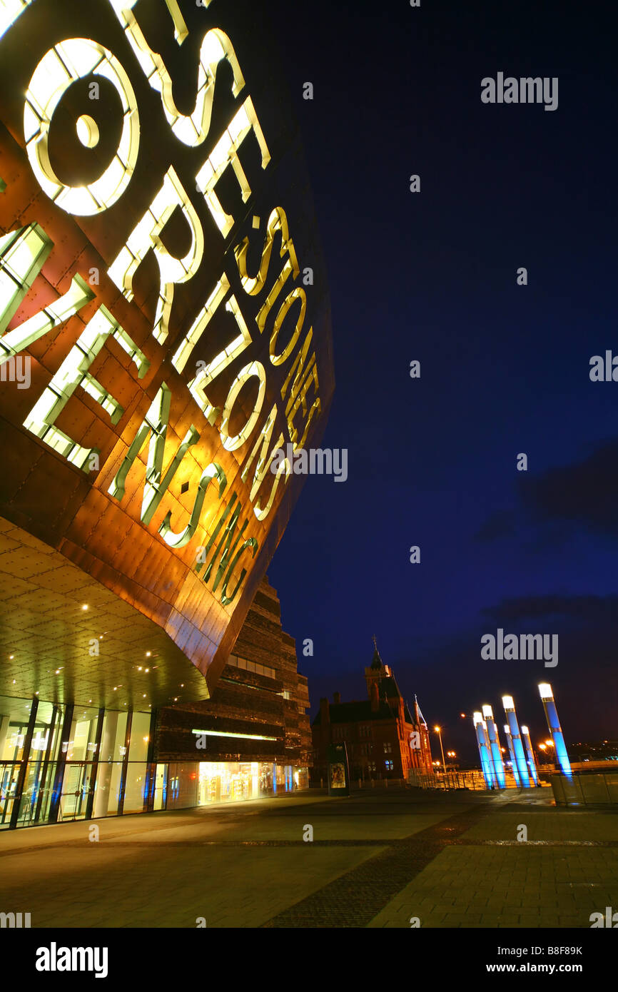 Millenium centre cardiff Stock Photo - Alamy