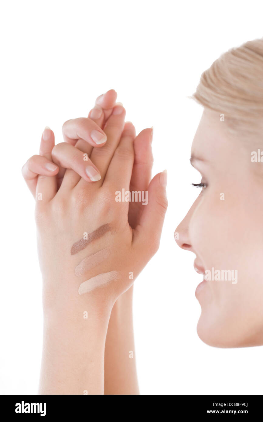 Face foundations hi-res stock photography and images - Alamy