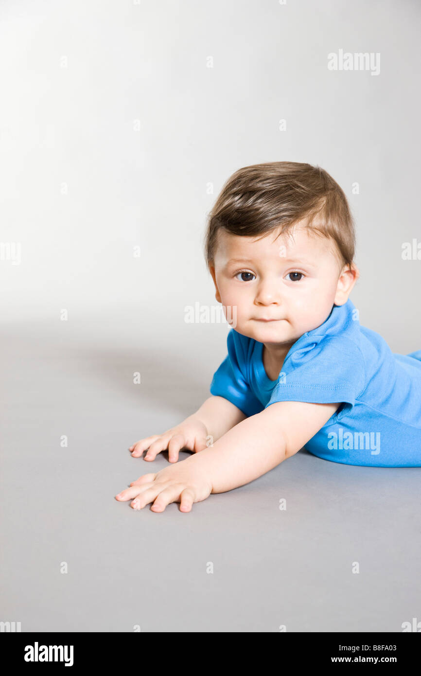 Baby infant crawling on floor hi-res stock photography and images - Alamy