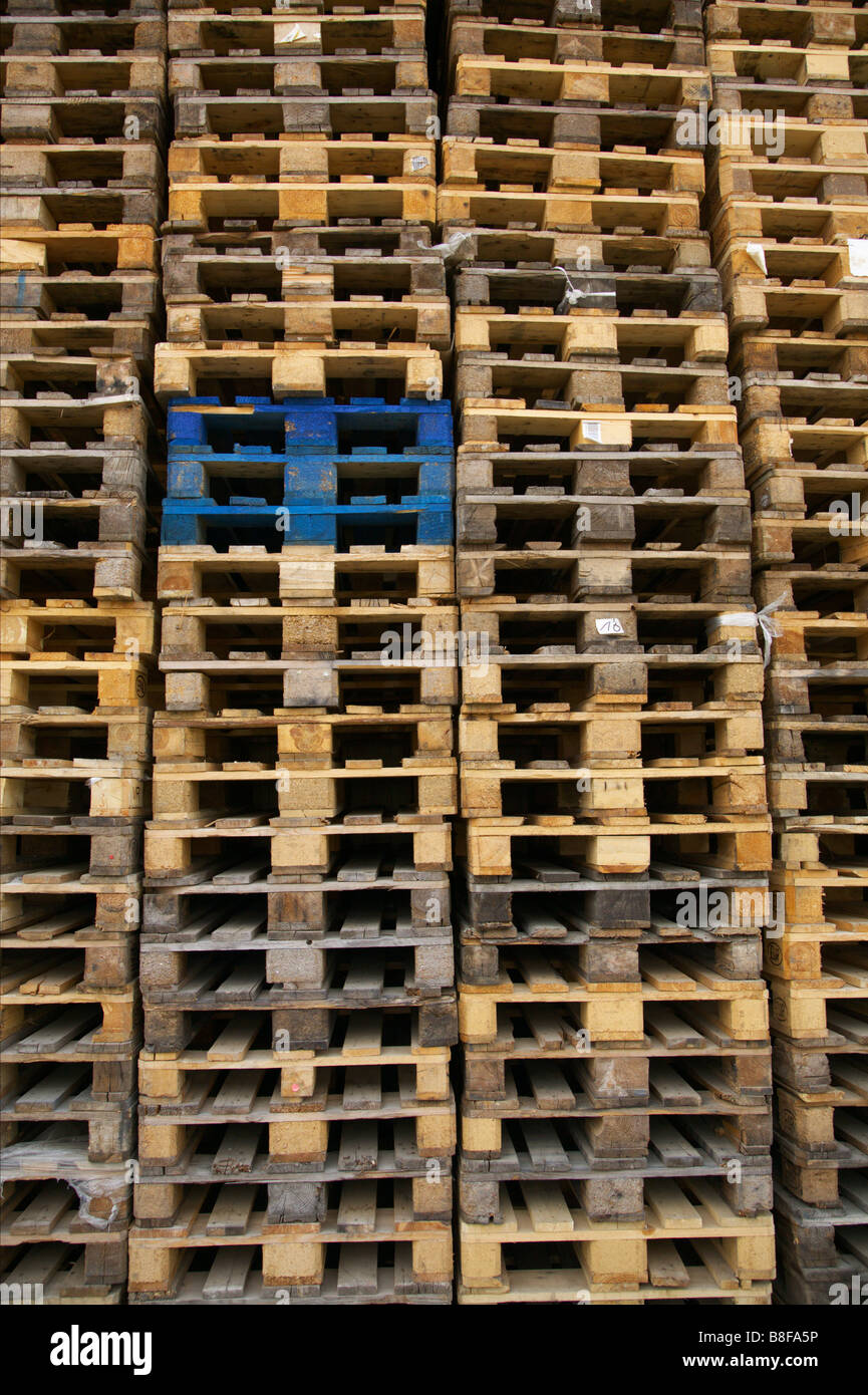 Stack of europallets Stock Photo - Alamy