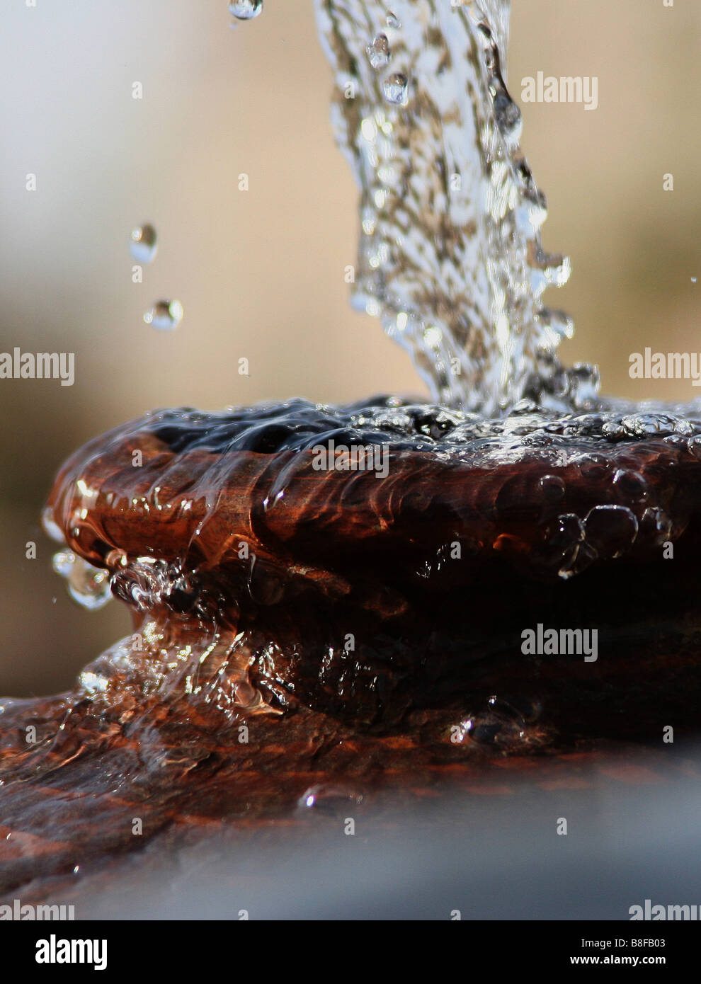 Indian clay water pot hi-res stock photography and images - Alamy