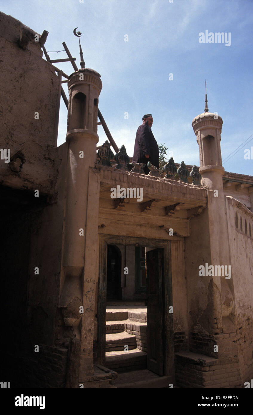 adobe mosque in backstreet Kashgar Xinjiang China Stock Photo - Alamy