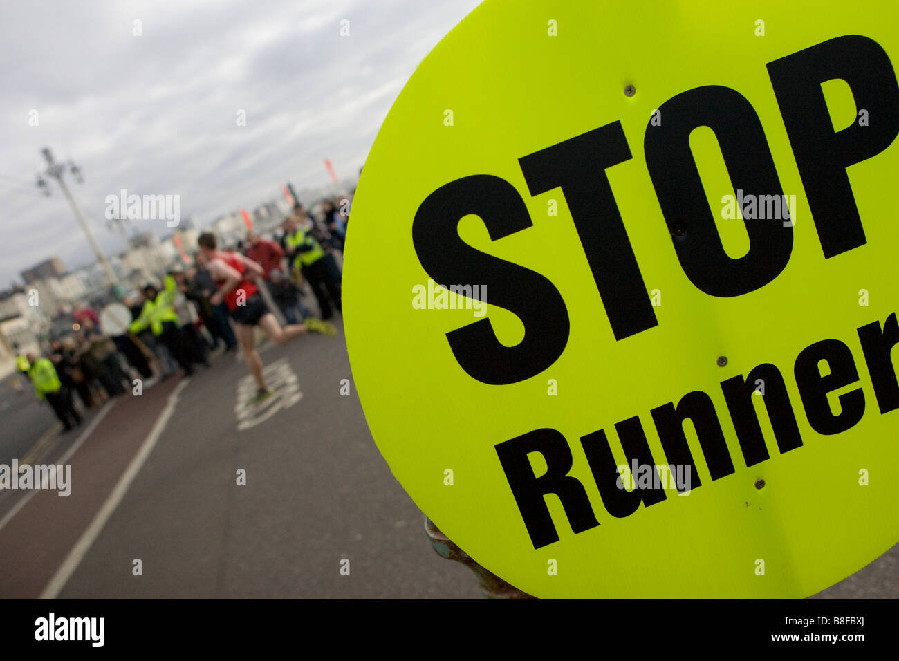 Circular Stop Sign High Resolution Stock Photography and Images - Alamy