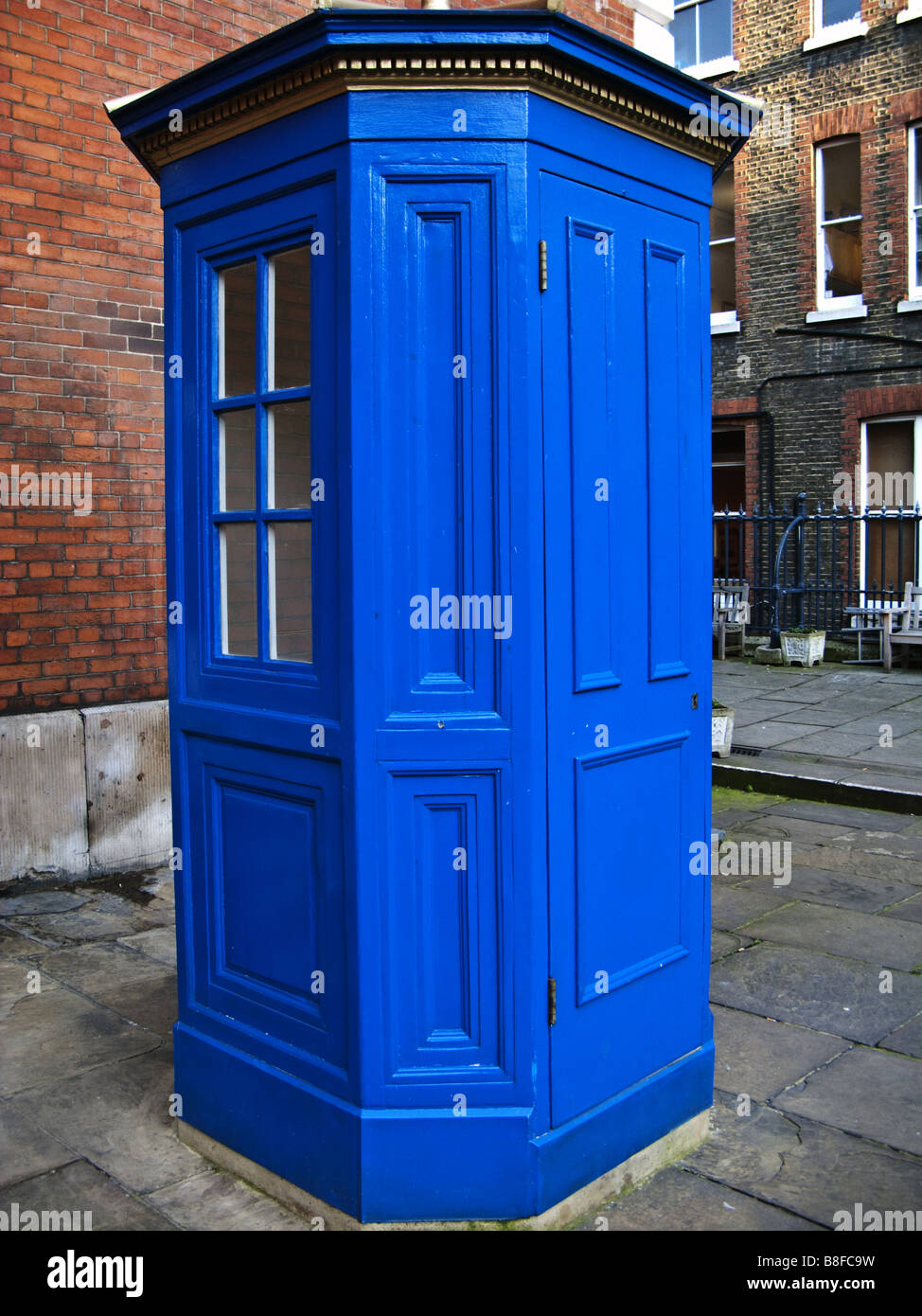 Sentry hut hi-res stock photography and images - Alamy