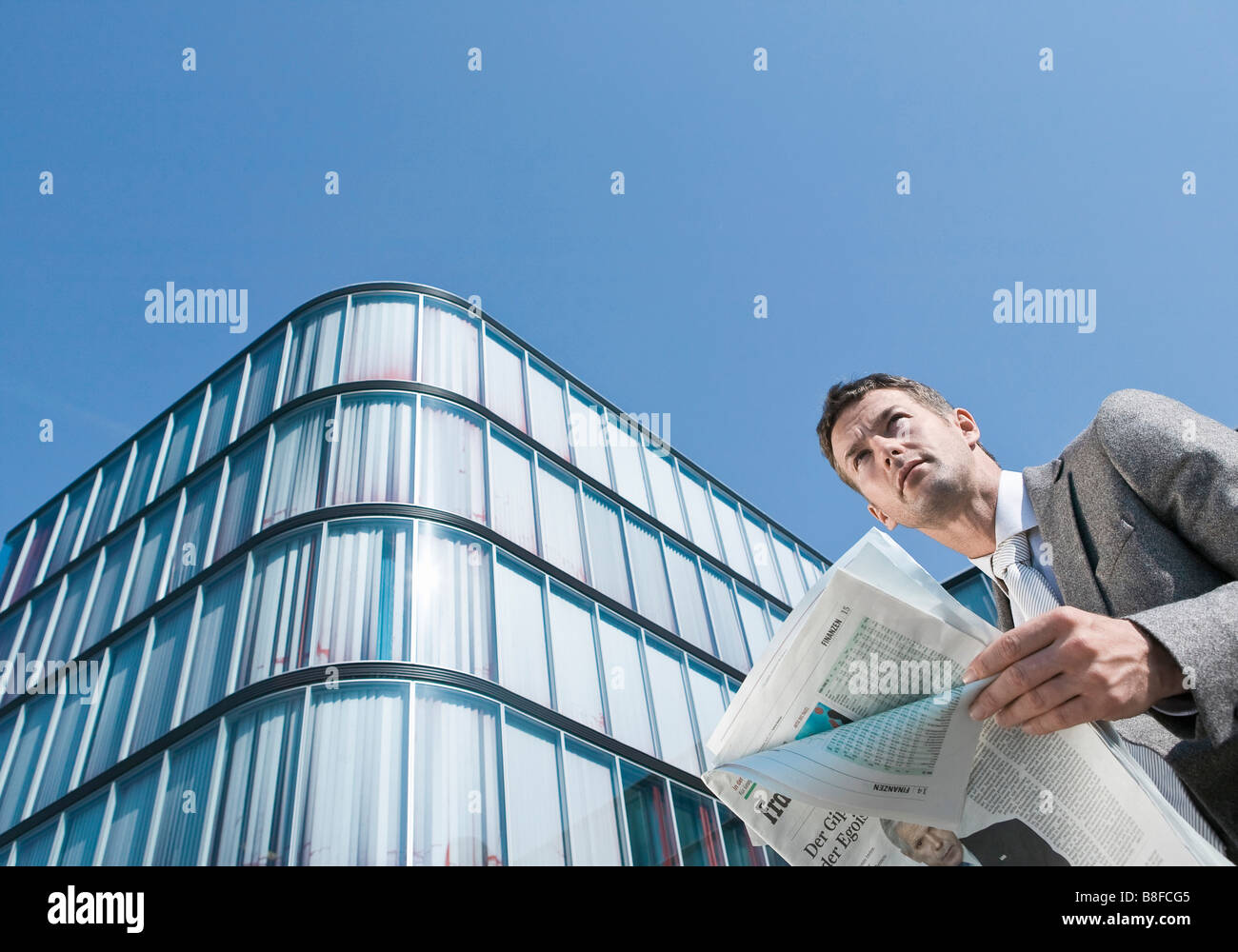Newspaper Building Stock Photos & Newspaper Building Stock Images - Alamy