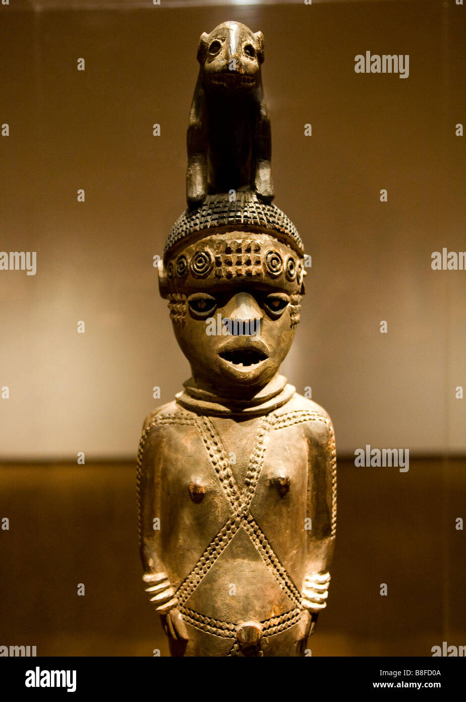 African sculpture 19th century hi-res stock photography and images - Alamy