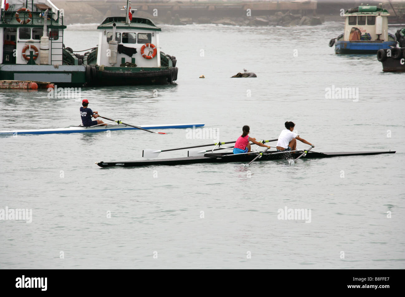 Row rowing boat hi-res stock photography and images - Alamy