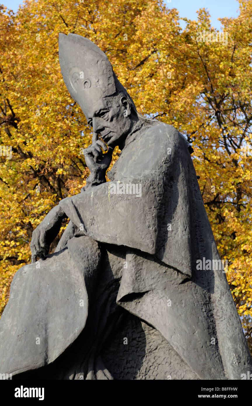 Statue Of Cardinal Stefan Wyszynski, Warsaw, Poland Stock Photo - Alamy
