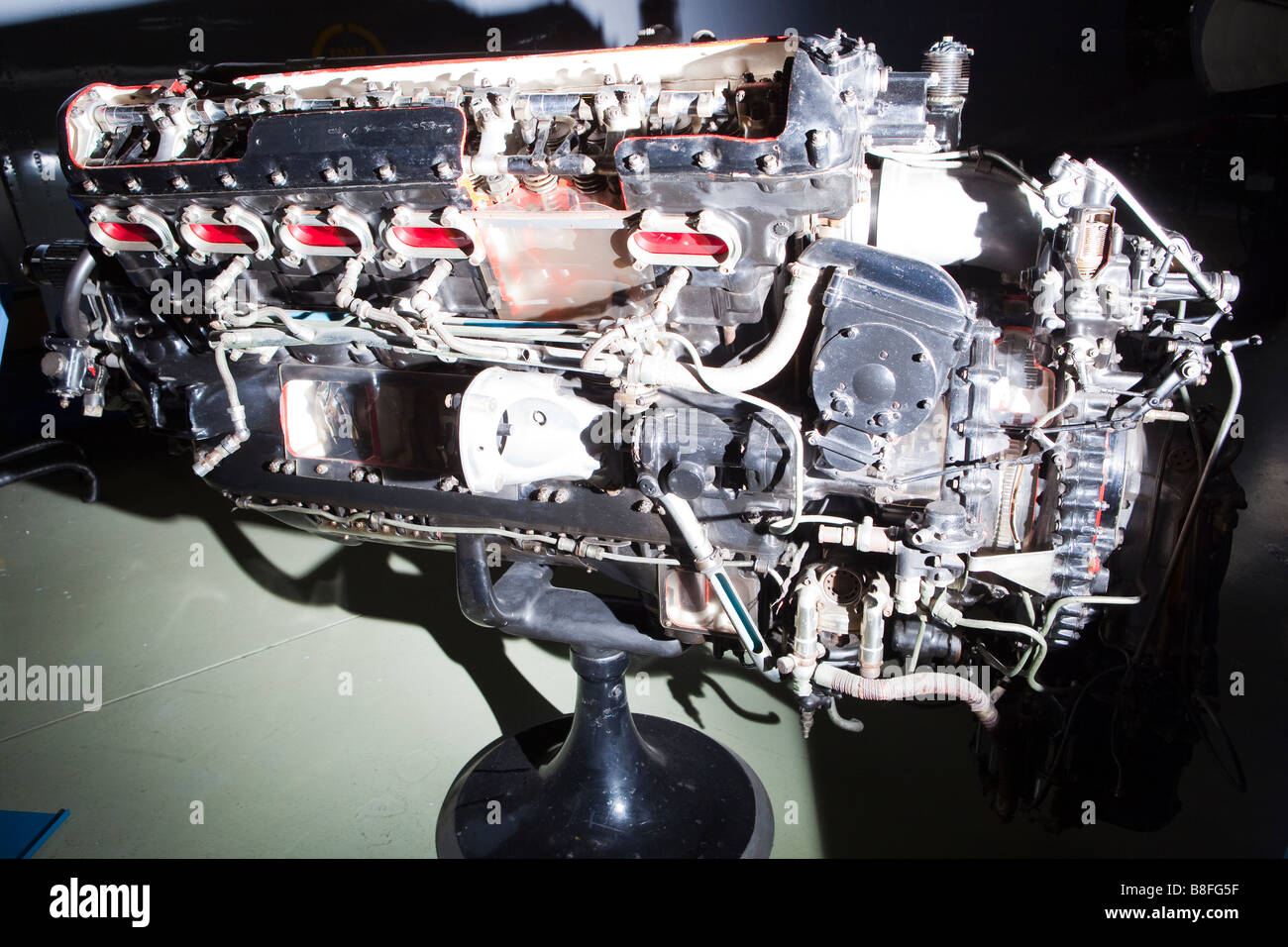 Cut away display hi-res stock photography and images - Alamy