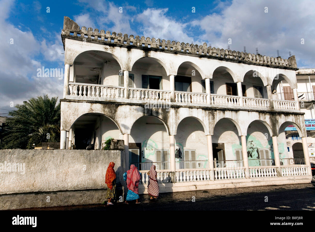Comoros women hi-res stock photography and images - Alamy