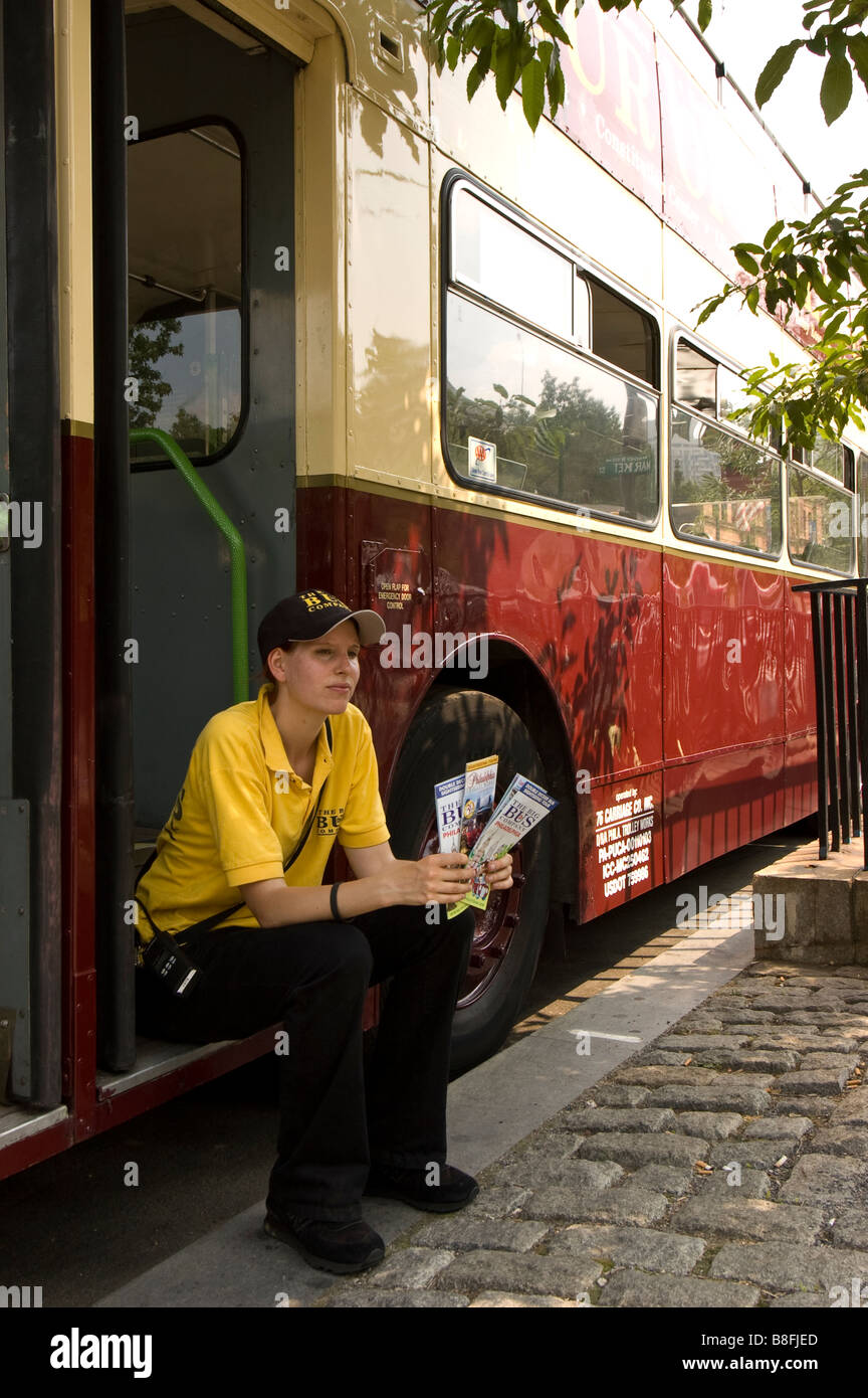 Bus steps hi-res stock photography and images - Alamy