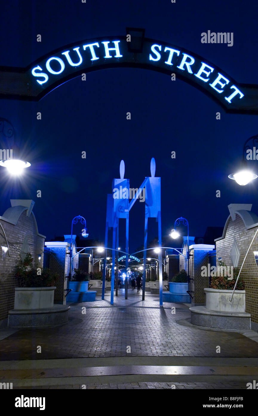 South Street Bridge at night, Philadelphia, Pennsylvania Stock Photo ...