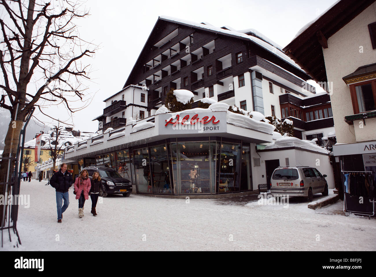 Kinder resort hi-res stock photography and images - Alamy