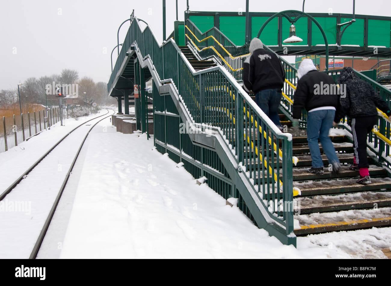 Catch rail hi-res stock photography and images - Alamy