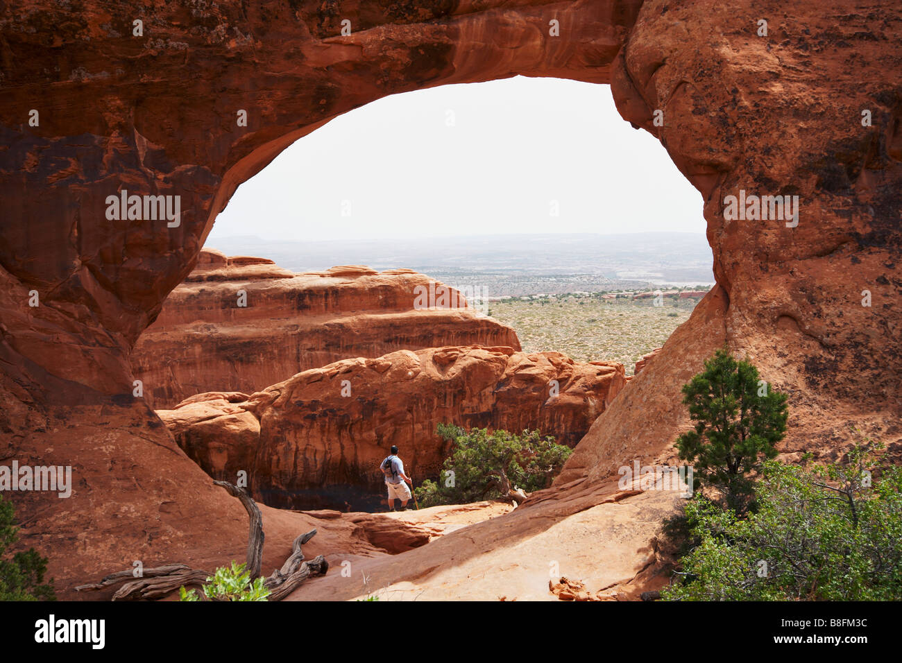 Outdoor partition hi-res stock photography and images - Alamy