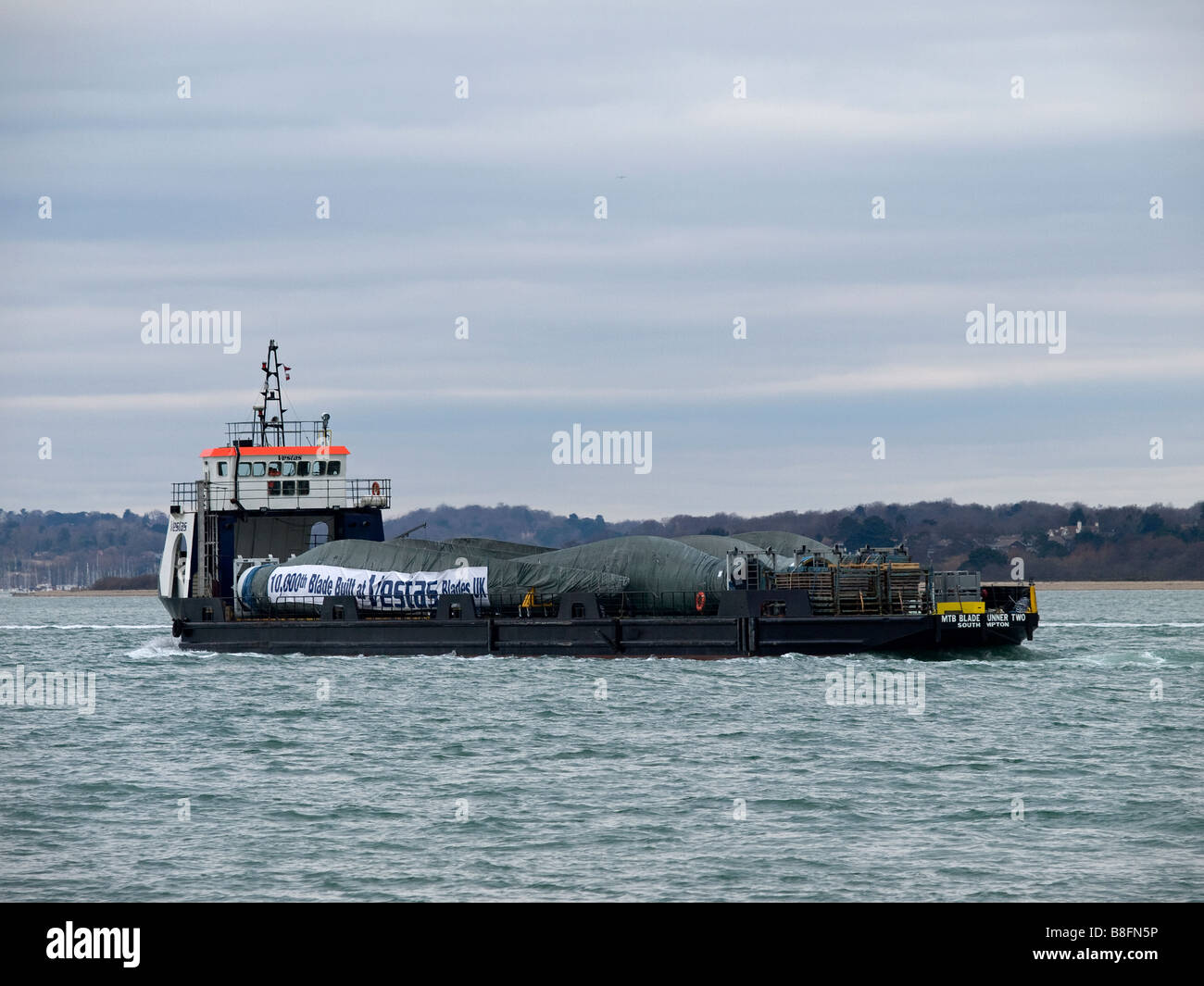 Ship transporting turbine blade hi-res stock photography and images - Alamy