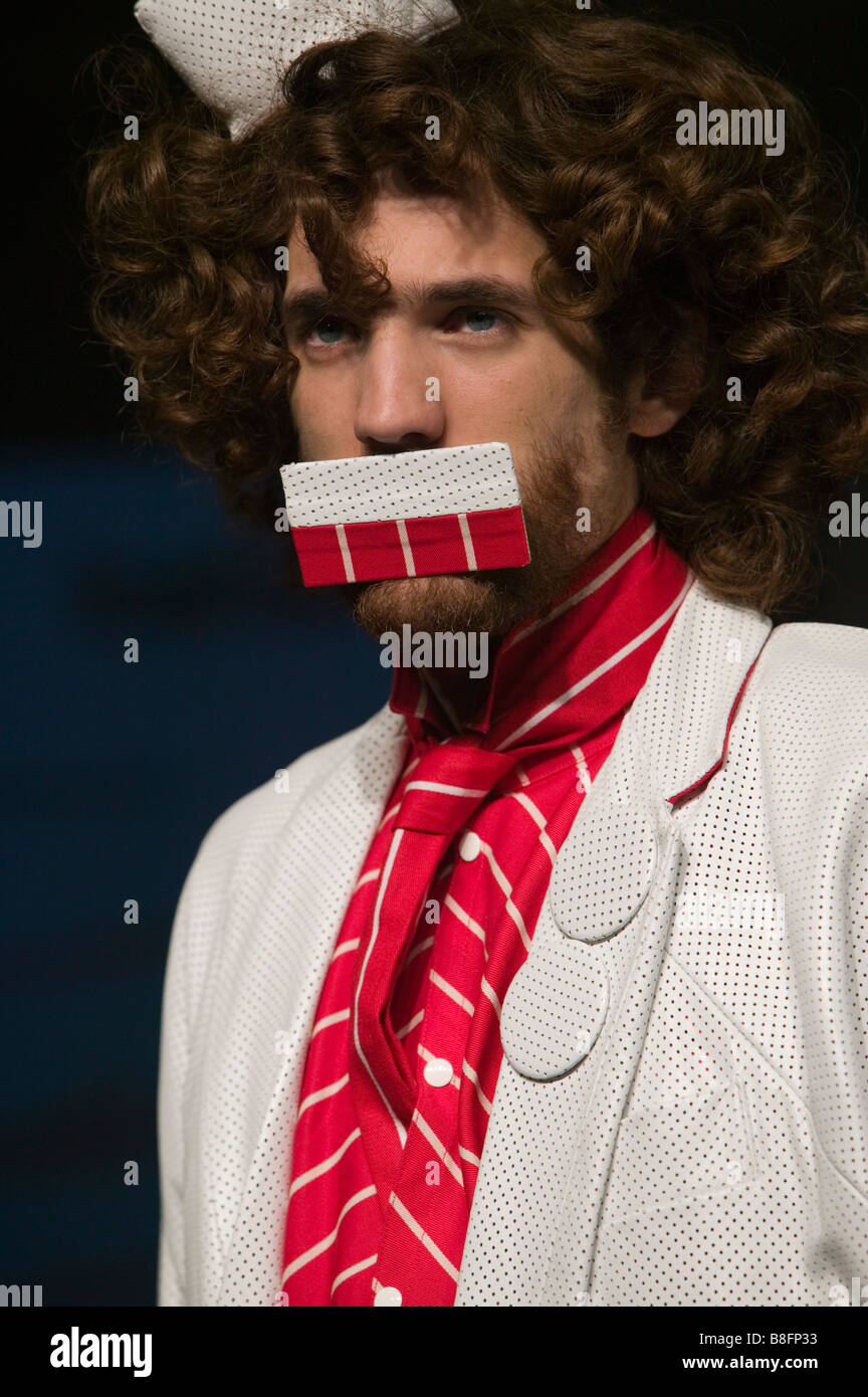 Avantgarde fashion hi-res stock photography and images - Alamy