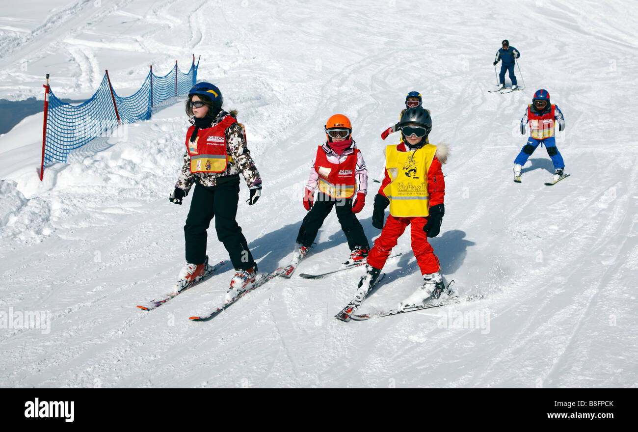 Young beginners in a ski class on the Austrian Alps Stock Photo - Alamy