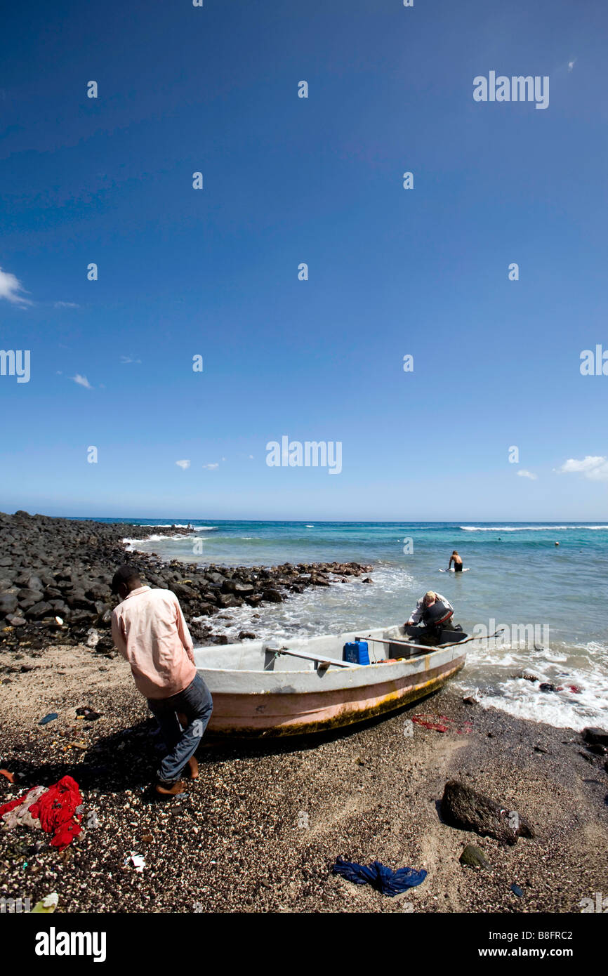 Comoros fishing hi-res stock photography and images - Alamy