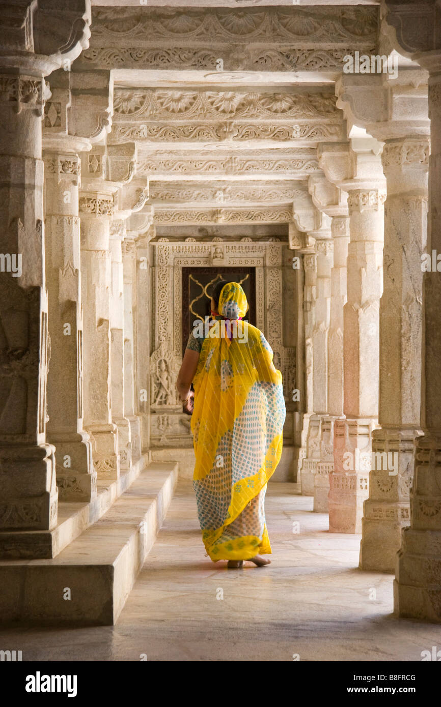 Indian women hindu temple hi-res stock photography and images - Alamy