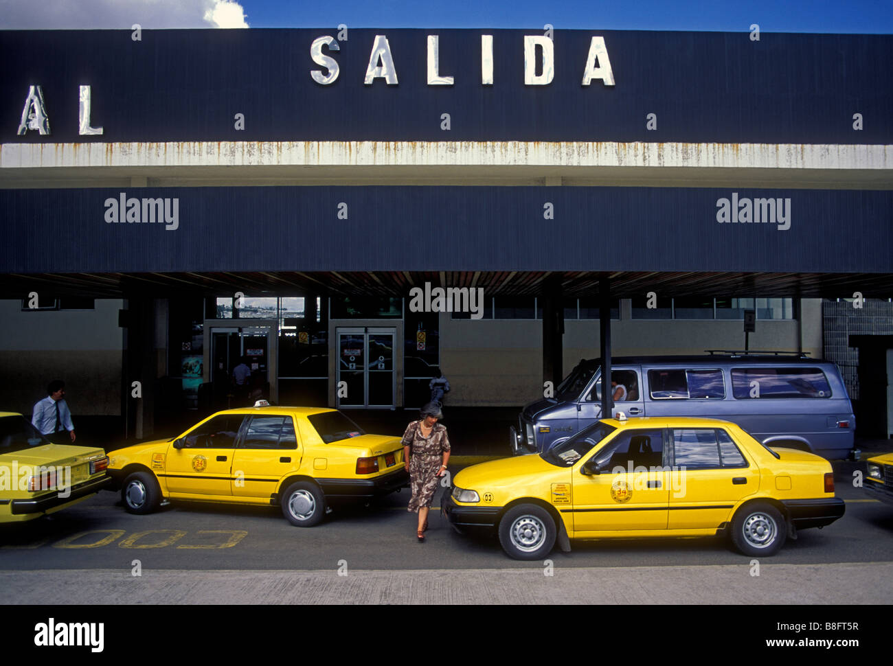 Mariscal sucre international airport quito hi-res stock photography and ...