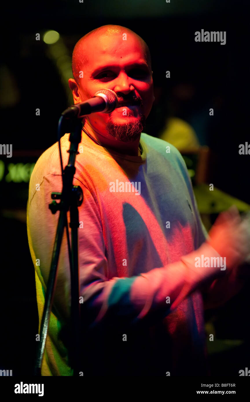 Singer beard hi-res stock photography and images - Alamy