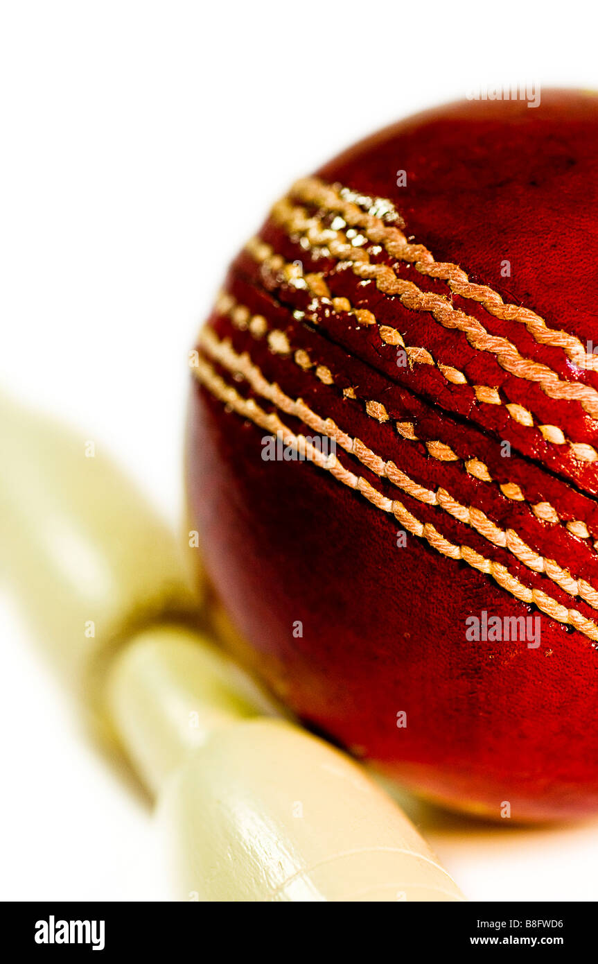 Cricket sport hi-res stock photography and images - Alamy