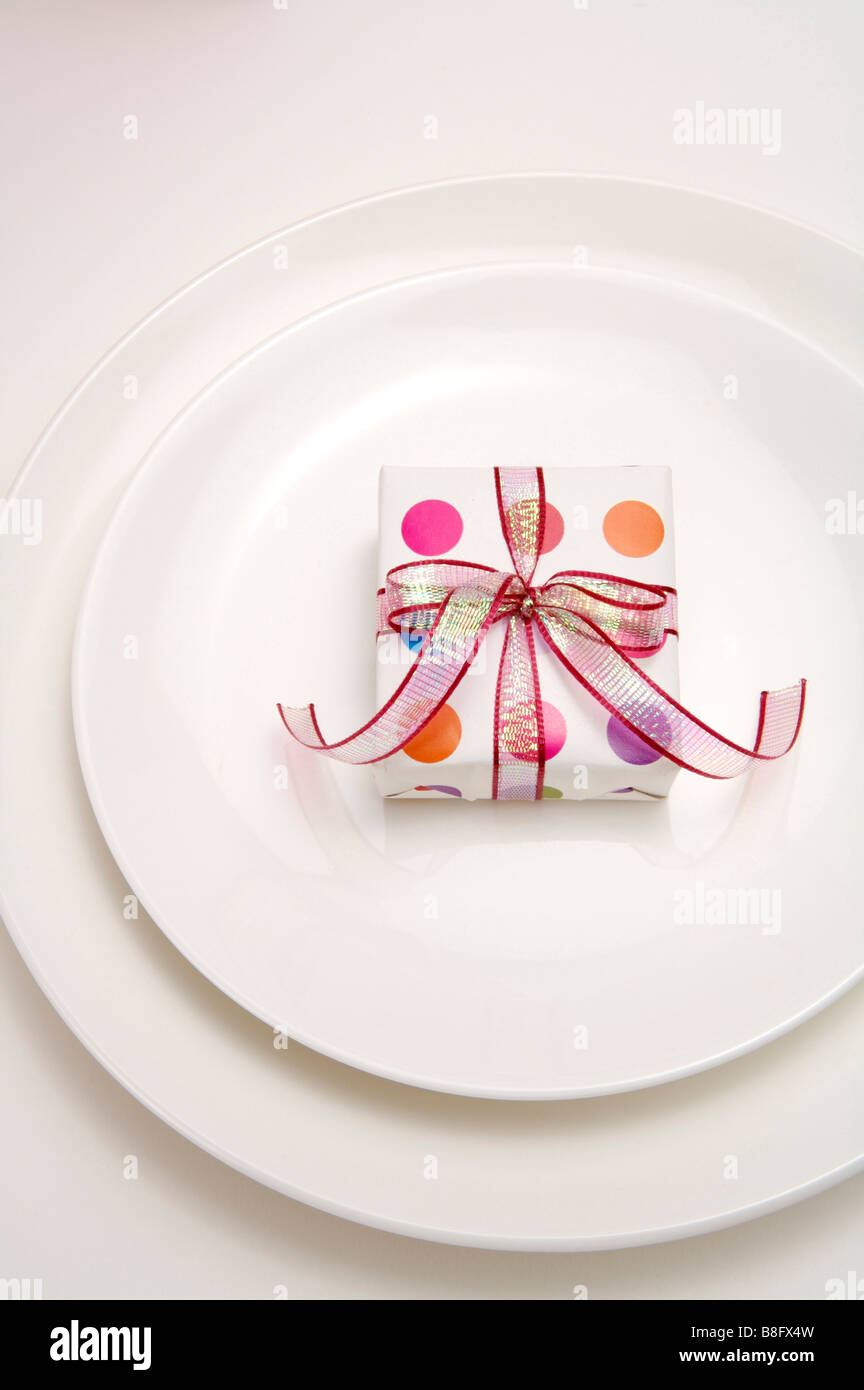 A tied up present hi-res stock photography and images - Alamy