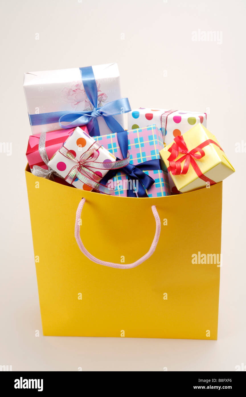 Wrapped objects in paper hi-res stock photography and images - Alamy