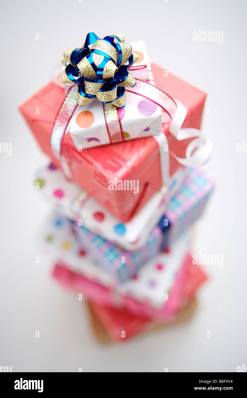 Wrapped objects in paper hi-res stock photography and images - Alamy