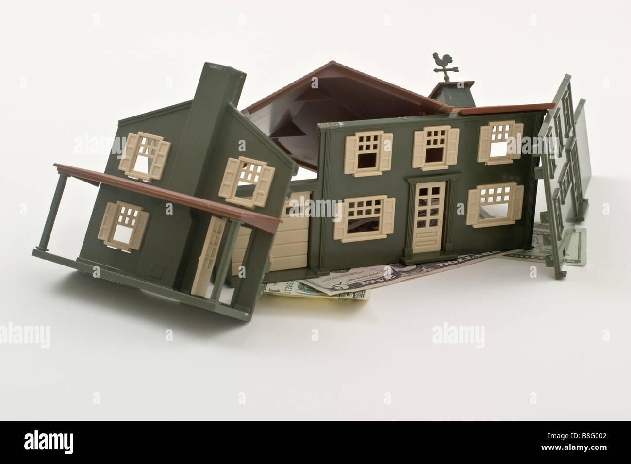 House collapsing on itself Stock Photo - Alamy House collapsing on itself Stock Photo - Alamy