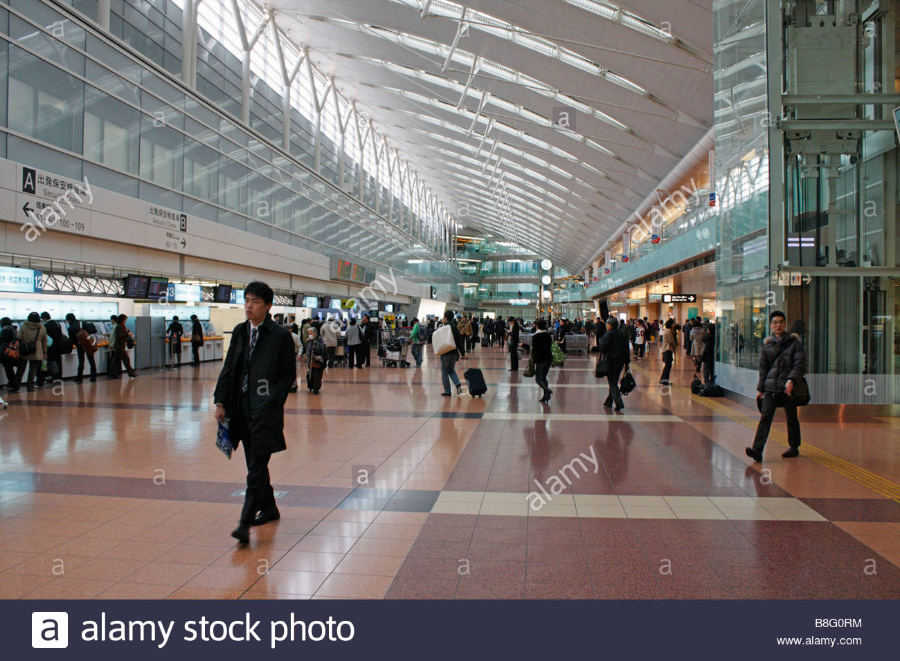 Tokyo Airport High Resolution Stock Photography and Images - Alamy