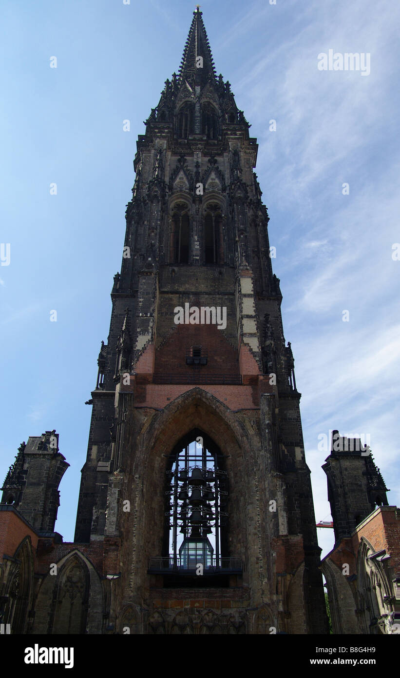 Gargoyle tower hi-res stock photography and images - Alamy