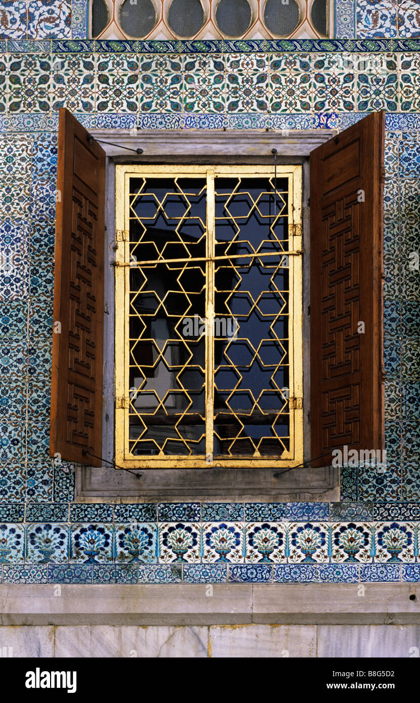 Harem window Topkapi Palace Istanbul Turkey Stock Photo - Alamy