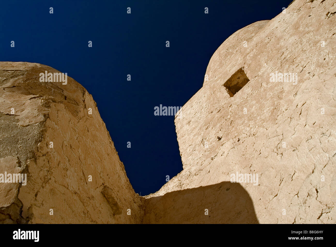 Mosque inside Yefren's old living quarter, Libya Stock Photo - Alamy
