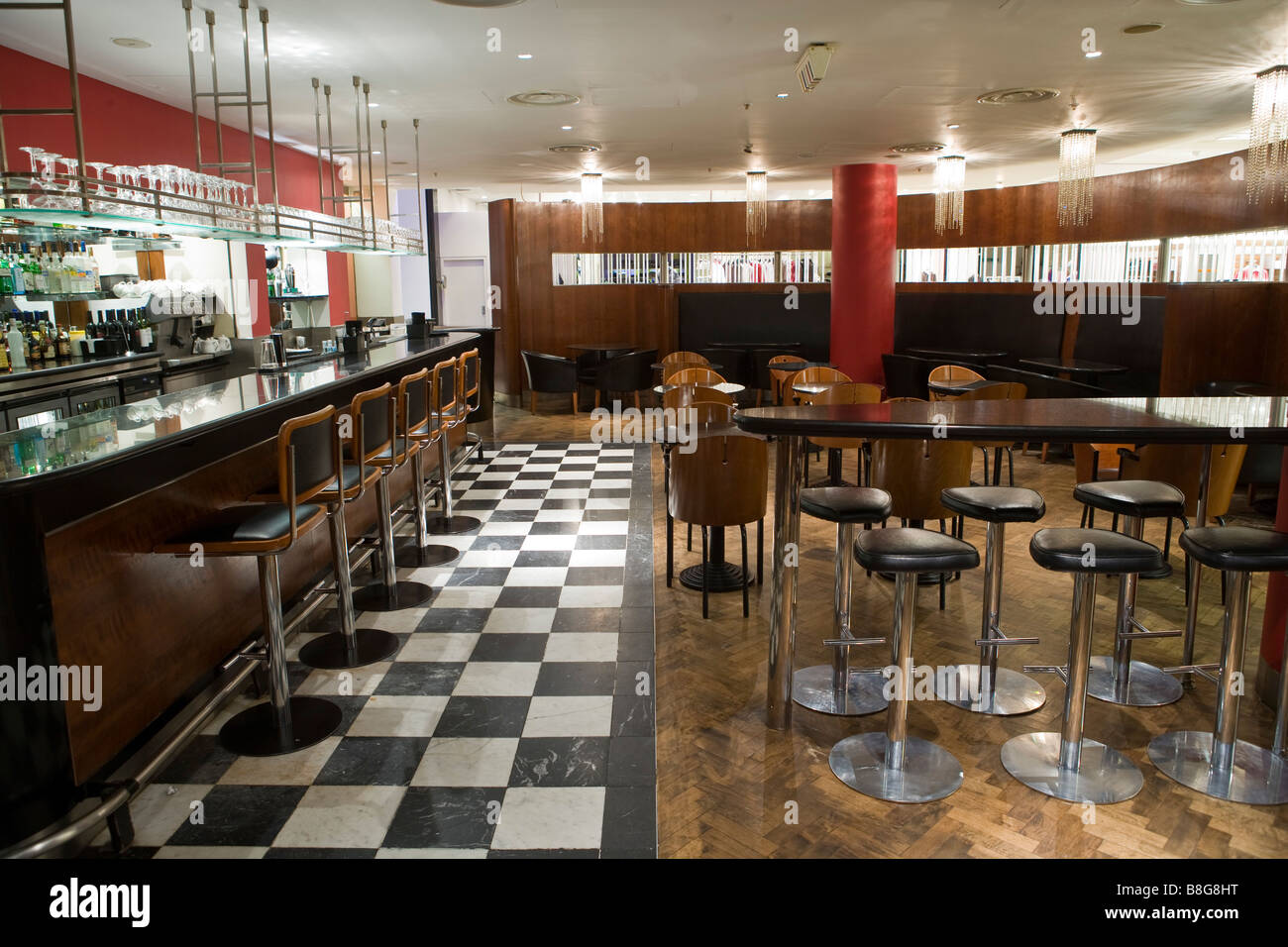 Department store bar london hi-res stock photography and images - Alamy