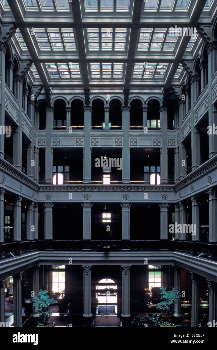 St paul, minnesota landmark center hi-res stock photography and images ...