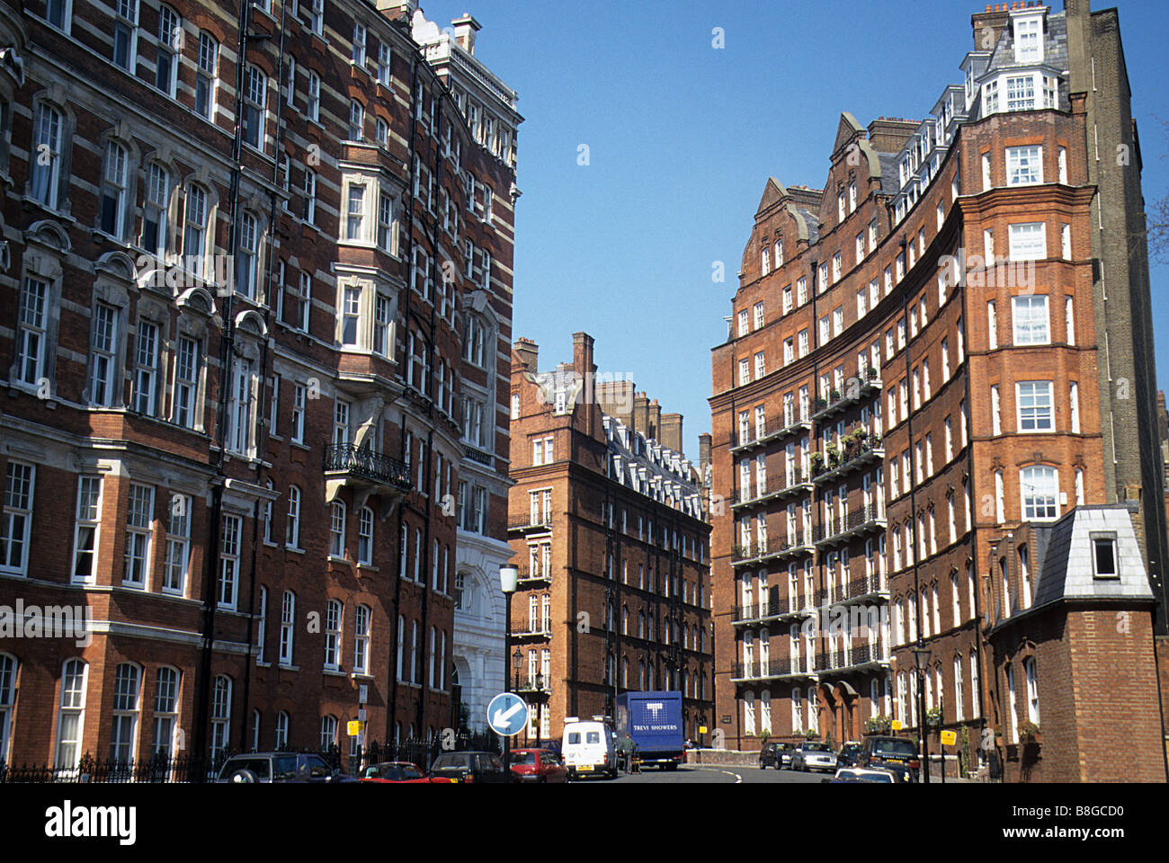 Built 1880s 1890s flats hi-res stock photography and images - Alamy