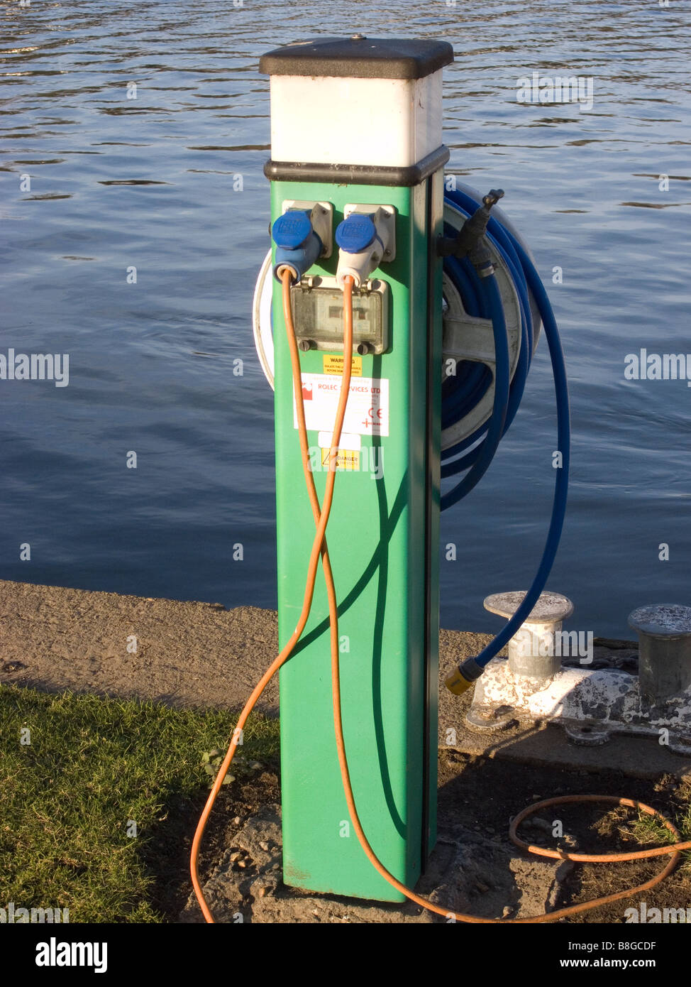 Connections for electrical power and water on a berth at Teddington ...