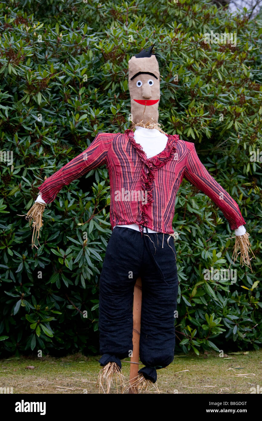 Scarecrows at the Scarecrow festival event, Tatton Park gardens ...