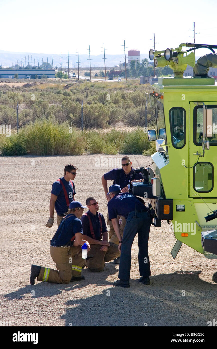 Fire officer training hi-res stock photography and images - Alamy