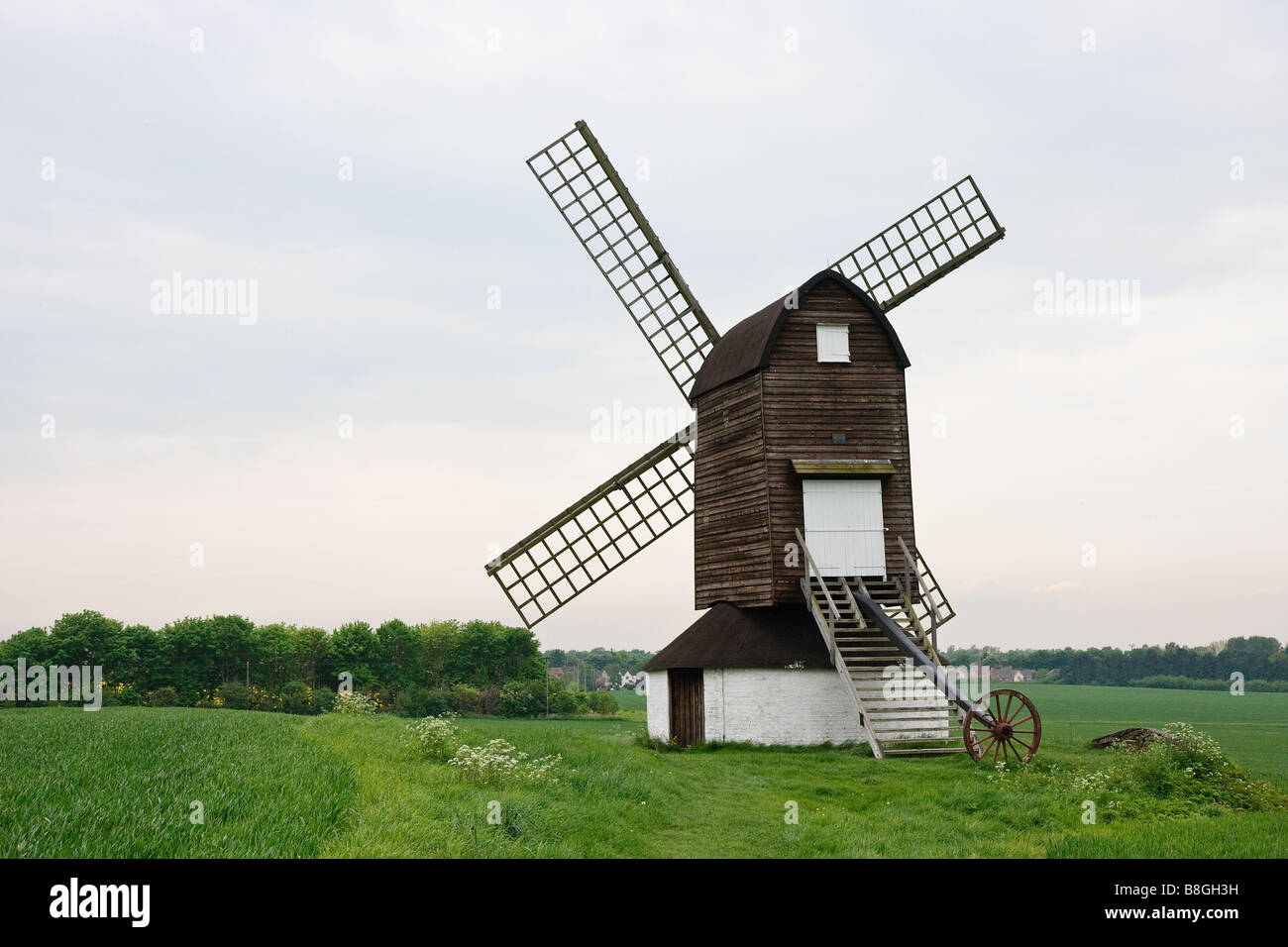 Pitstone windmill, buckinghamshire hi-res stock photography and images ...