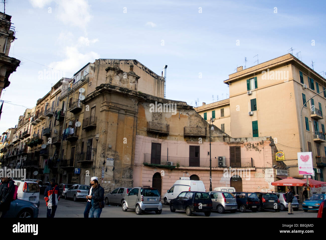 Palermo street italy hi-res stock photography and images - Alamy