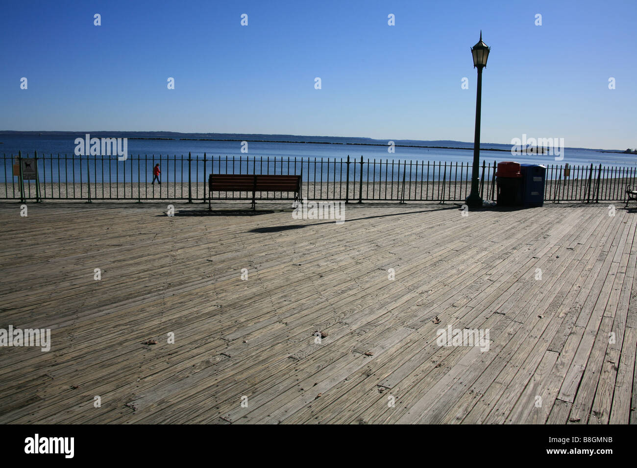 Empty beach boardwalk hi-res stock photography and images - Alamy