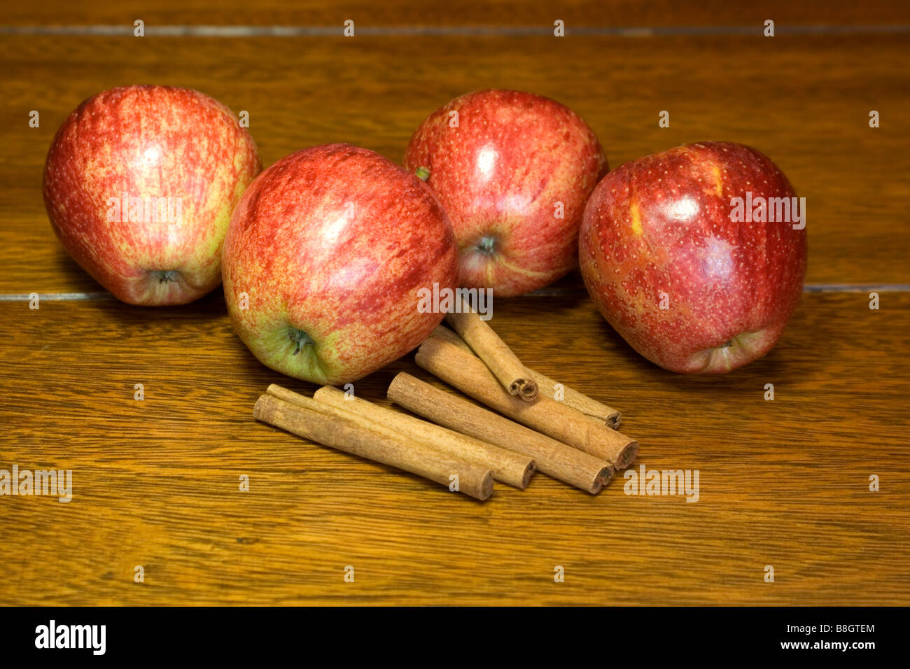 Red apples sticks cinnamon hi-res stock photography and images - Alamy