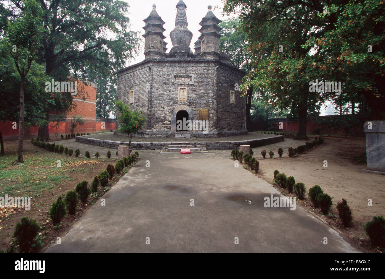 Guangde temple hi-res stock photography and images - Alamy