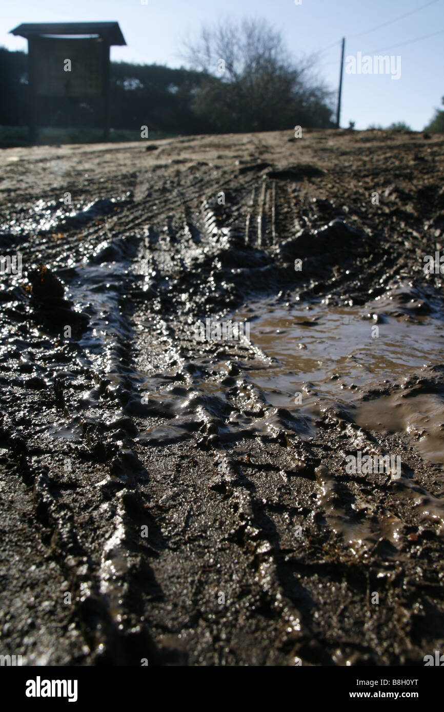 Tyre tracks crossing in mud hi-res stock photography and images - Alamy