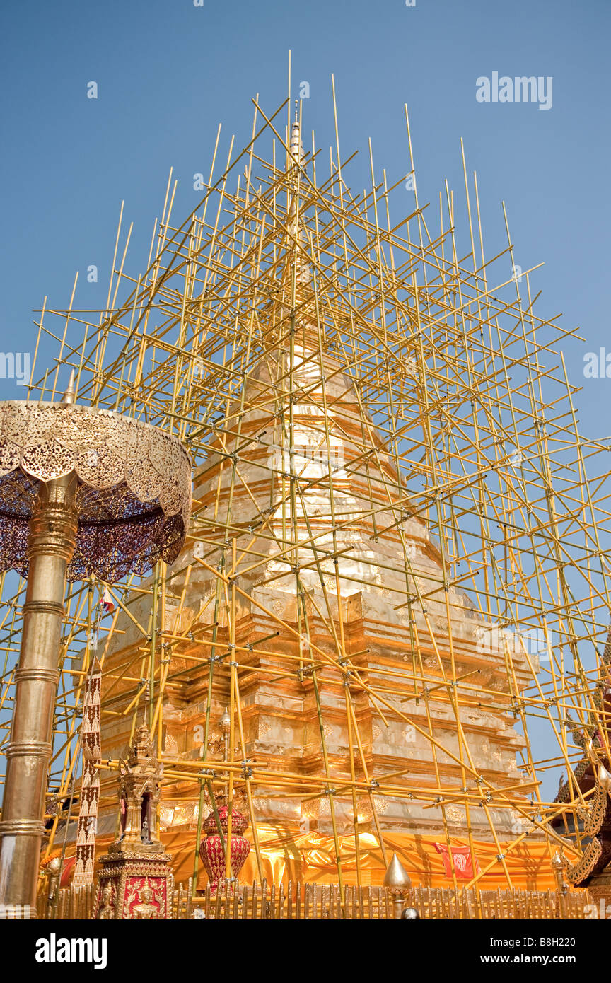 Chedi at Doi Suthep Temple Stock Photo - Alamy
