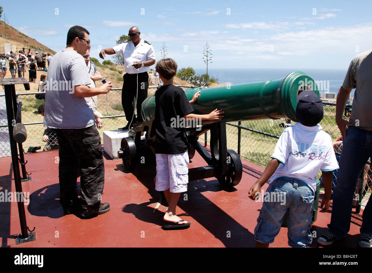 loading and firing the noon gun the lion battery on signal hill cape ...
